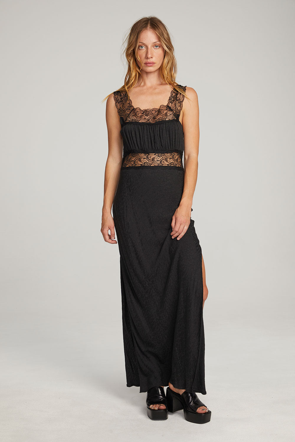 NEW ARRIVALS – chaser